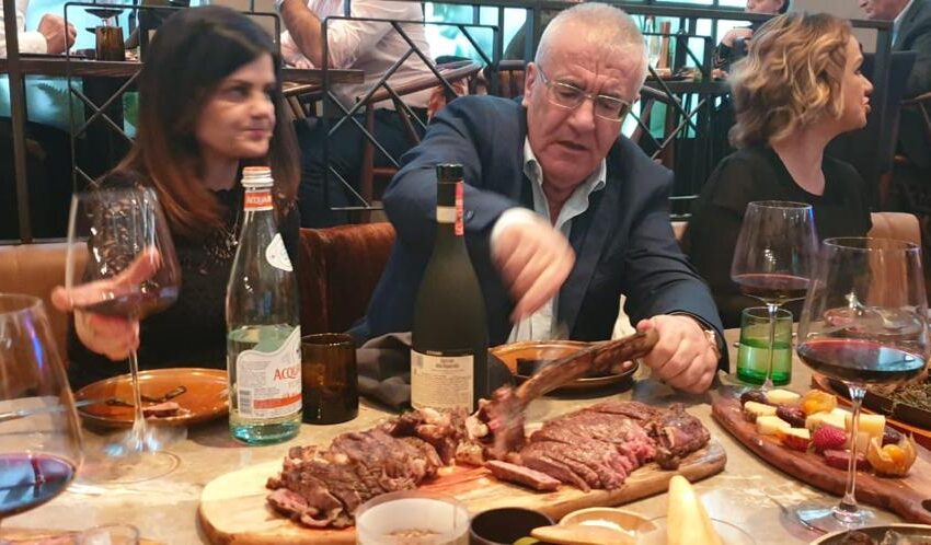 Ylli Rakipi shpërthen ndaj “ekspertit”: Del njëfarë Karimuçi, Karimuçi ... Ylli Rakipi shpërthen ndaj “ekspertit”: Del njëfarë Karimuçi, Karimuçi ...
