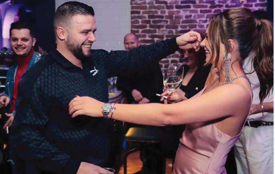 Historia "sekret" e dashurisë, e Flori Mumajesit - S'ka Problem