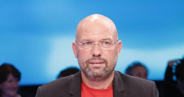 Ylli Manjani: Gjetjet e mbrojtësve ligjorë të Erion Veliaj, janë ...