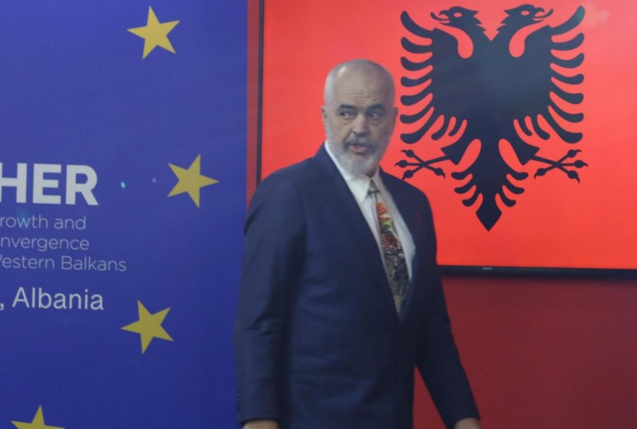 Edi Rama përgëzon Vladimir Putin (por arsyeja është jo ajo që mendoni ...