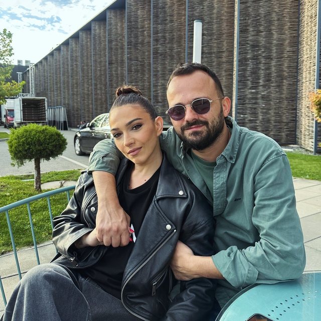 Babai i Jonida Vokshit humbi jetën, Besnik Krapi bën dedikimin prekës ...