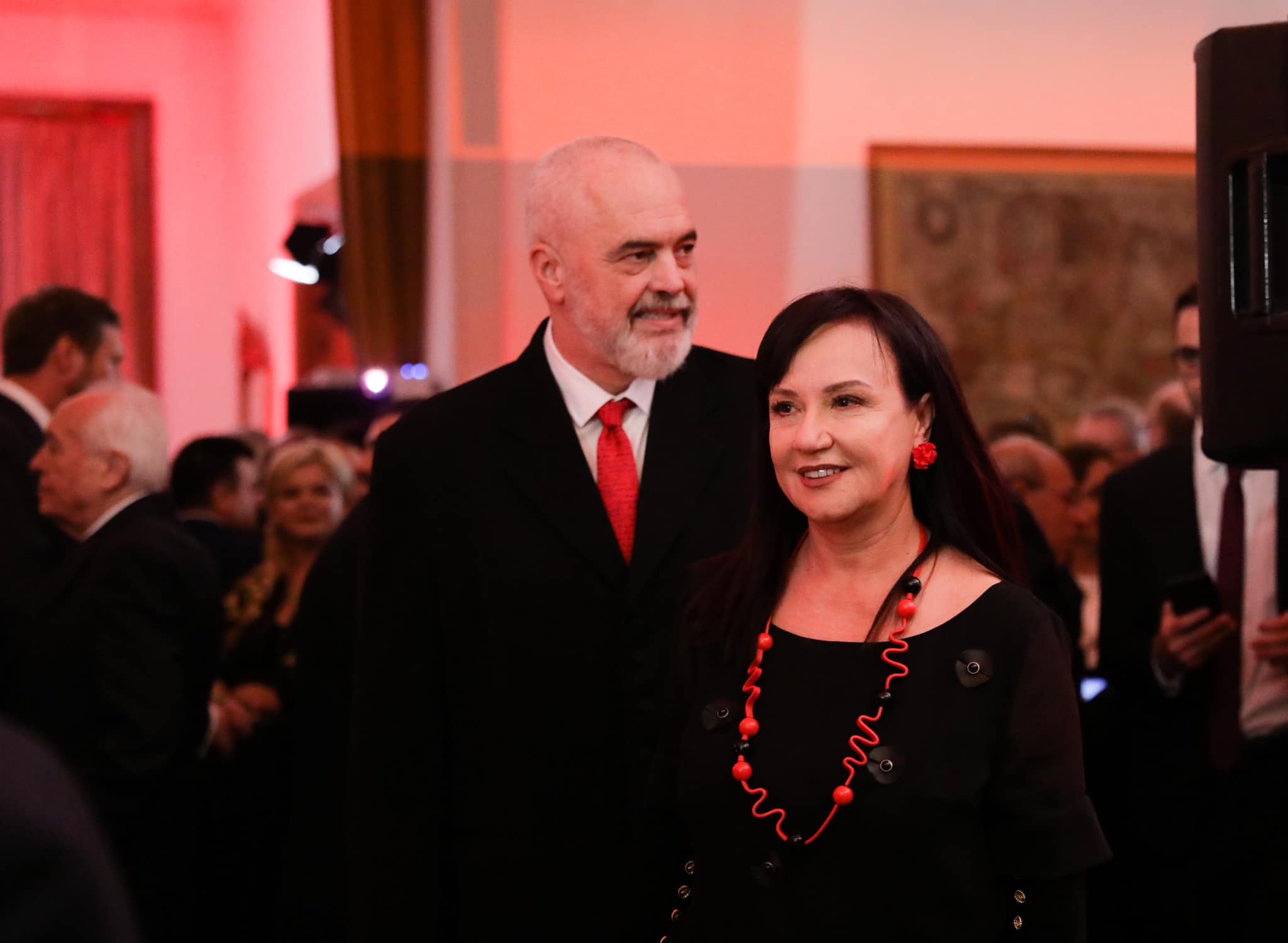 Edi Rama: Sekreti i fitoreve të mia është... Linda - S'ka Problem